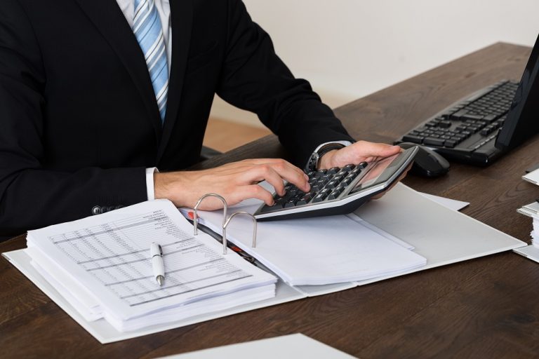 Accounting vs Engineering: Differences Explained - CMA