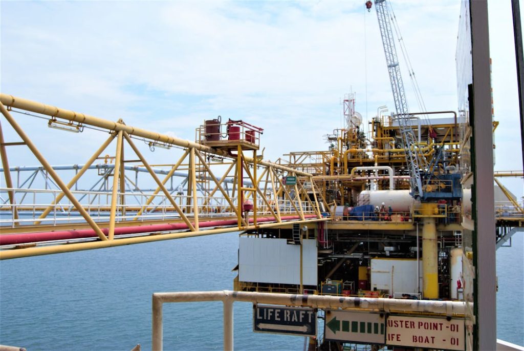 5 Common Pipe Materials Used in Oil Extraction and Transport - CMA